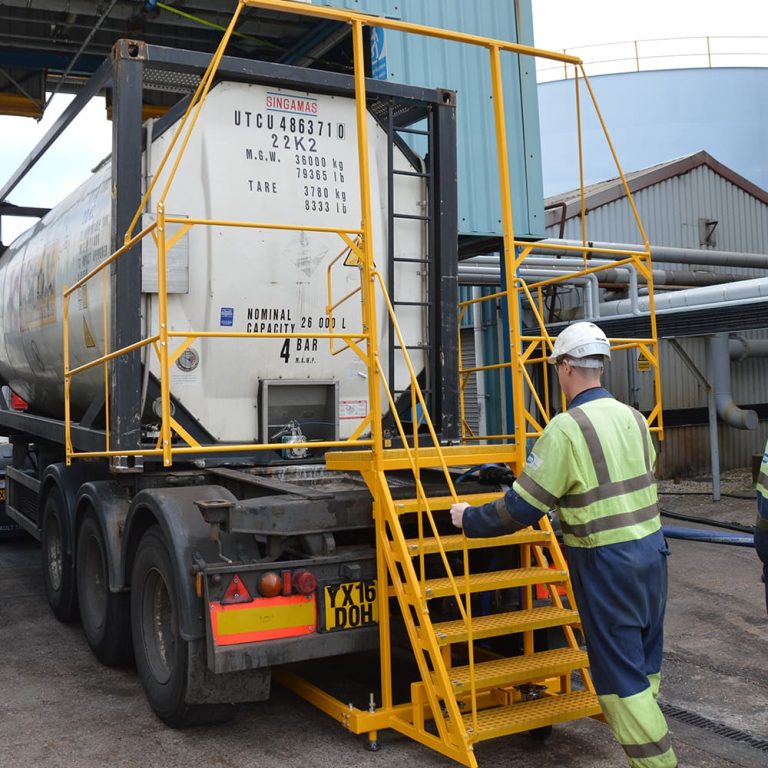 Portable tanker access ladder system | LowTank | IFC Inflow