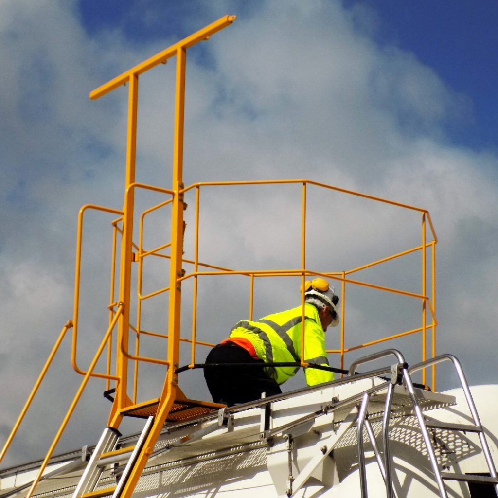 Mobile tankeraccess system | TopTank | IFC Inflow