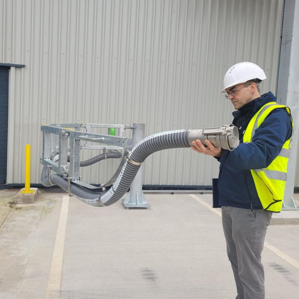 Hose Support Arm | HoseLoad | IFC Inflow